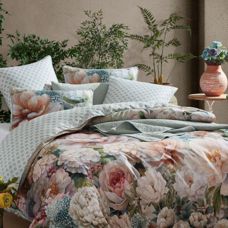 Logan & Mason Hydrangea Mist Multi Quilt Cover Set | King Bed