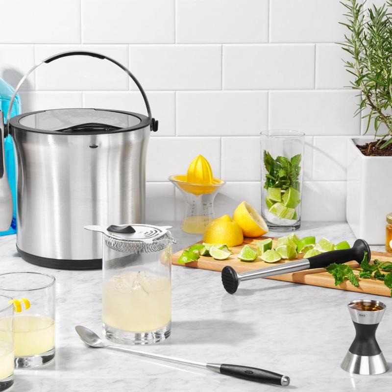 OXO Good Grips Small Citrus Juicer